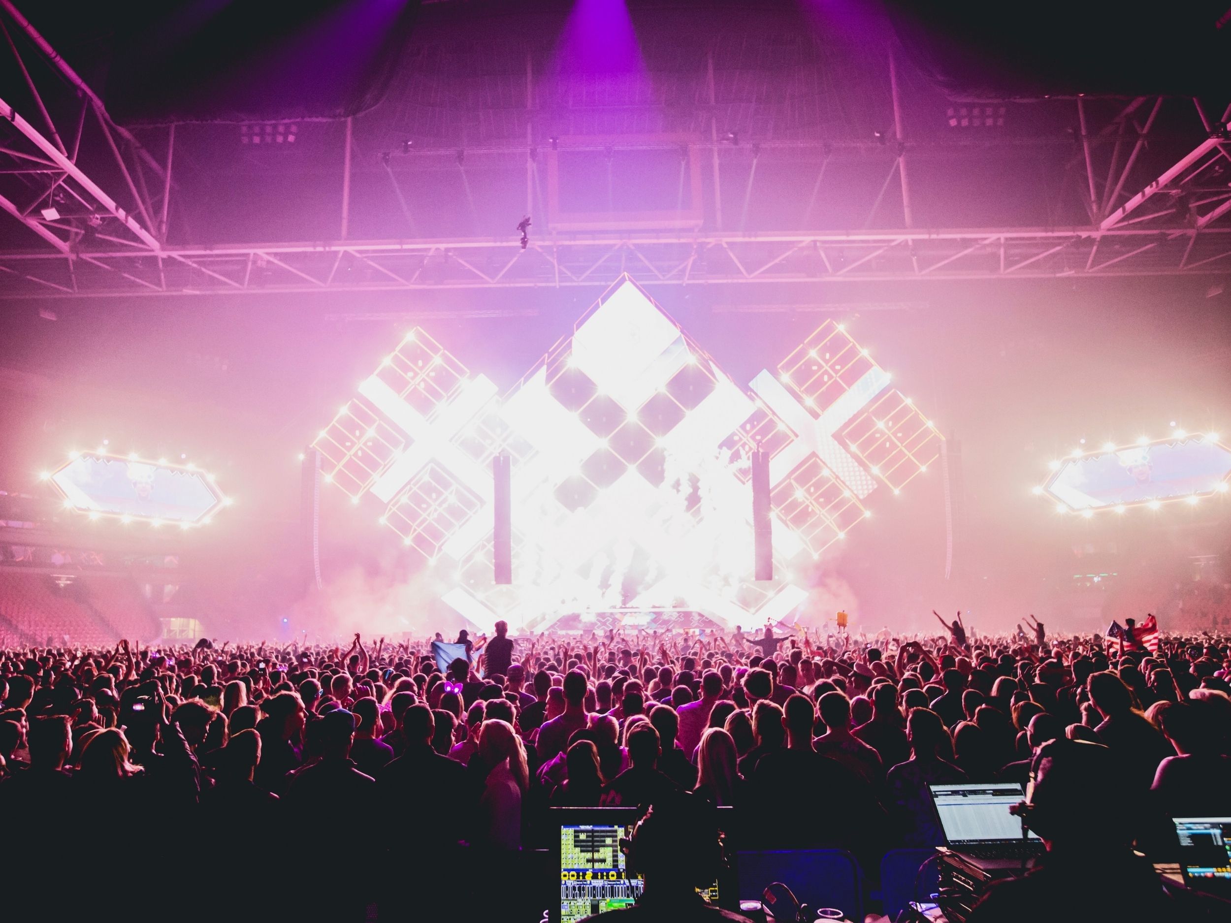 How To Do Music Festivals On A Budget The Nitty Gritty Guide